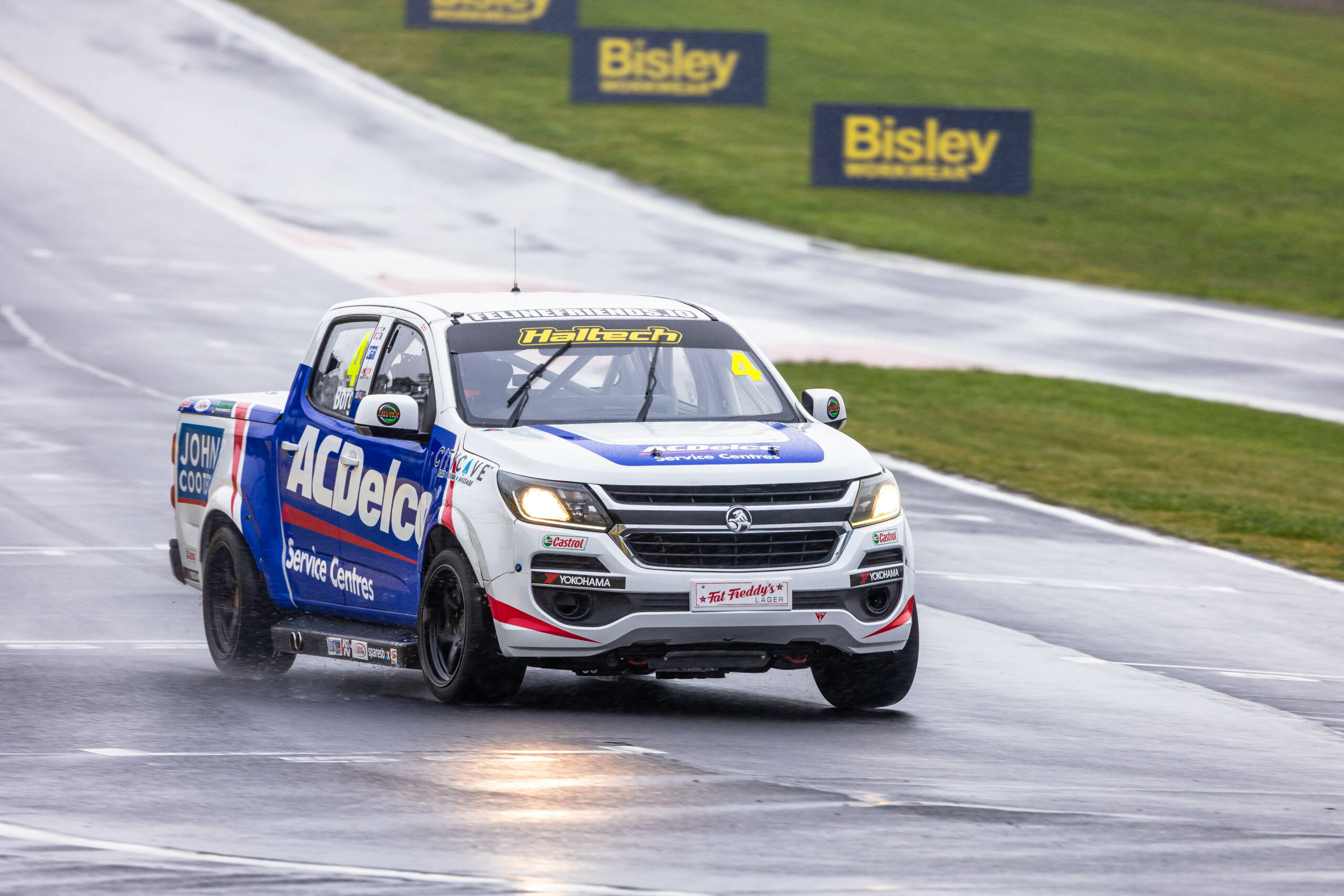 Aaron Borg on top in wet opening session at Bathurst - V8 SuperUte Series
